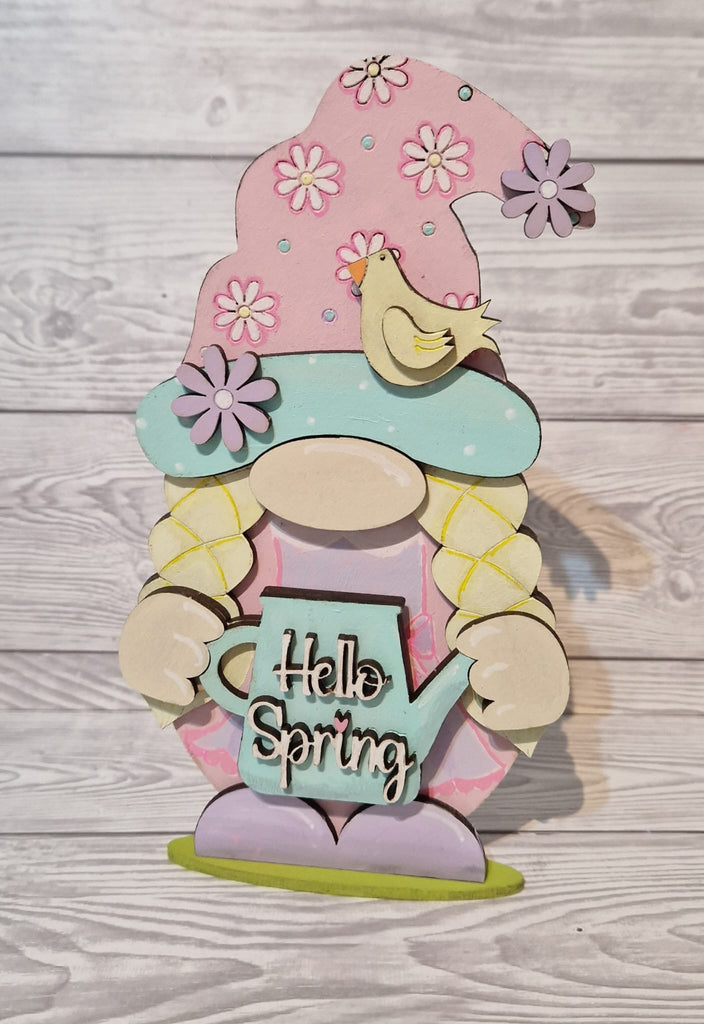 MDF spring watering can gnome – Glitzcraft