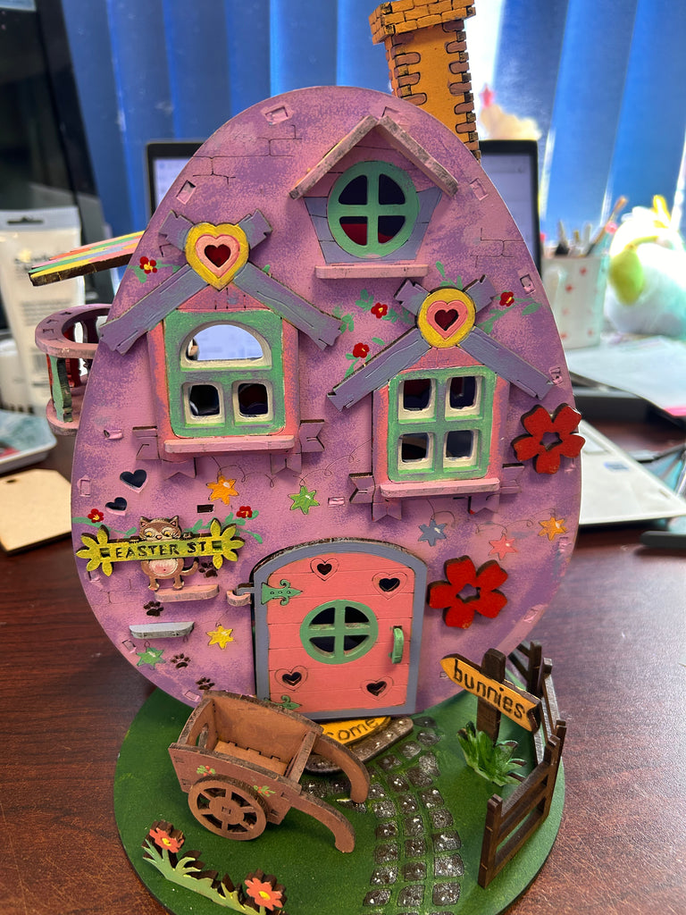 Finished samples MDF Egg house – Glitzcraft